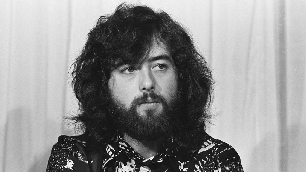 Watch Jimmy Page’s Epic 1970 Solo Acoustic Television Performance ...