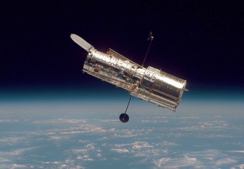 How does astronomy use the electromagnetic spectrum? | Space