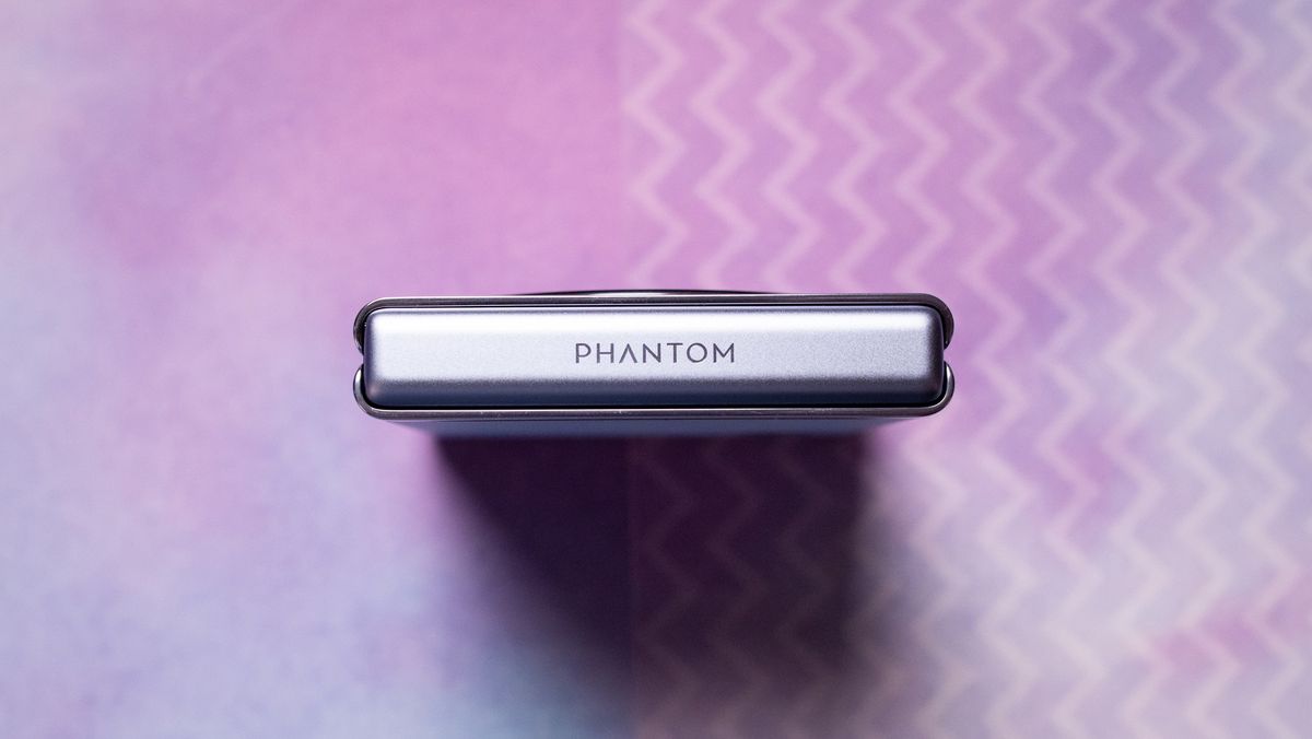 TECNO PHANTOM V Flip review: A turning point for foldables | Android ...