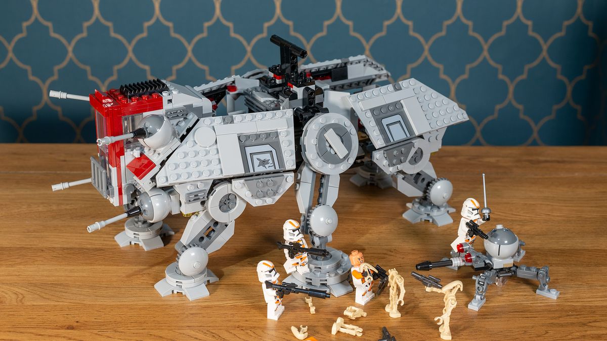 Lego Star Wars AT-TE Walker review | Space