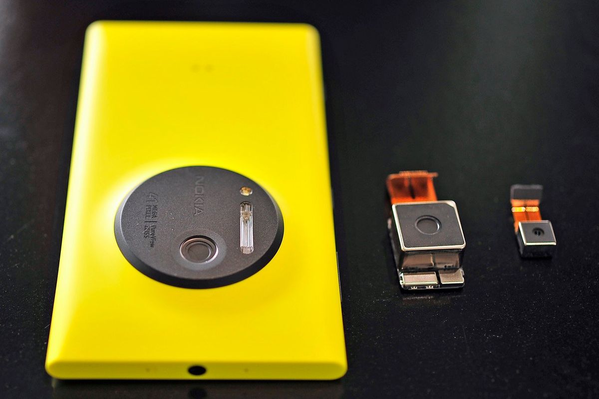 Inside the Nokia Lumia 1020's camera housing | Windows Central