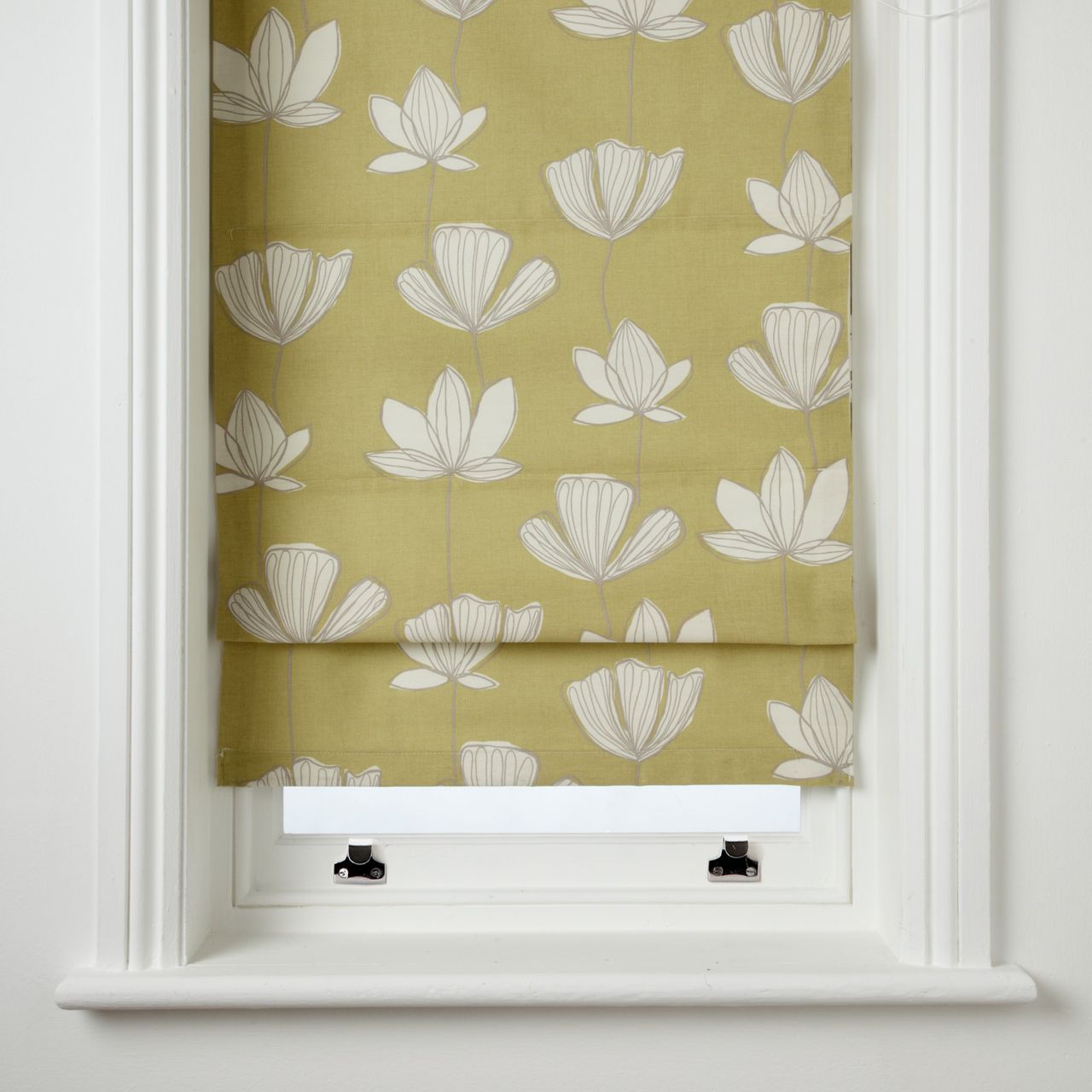 Roman Blinds - Our Pick of the Best | Ideal Home