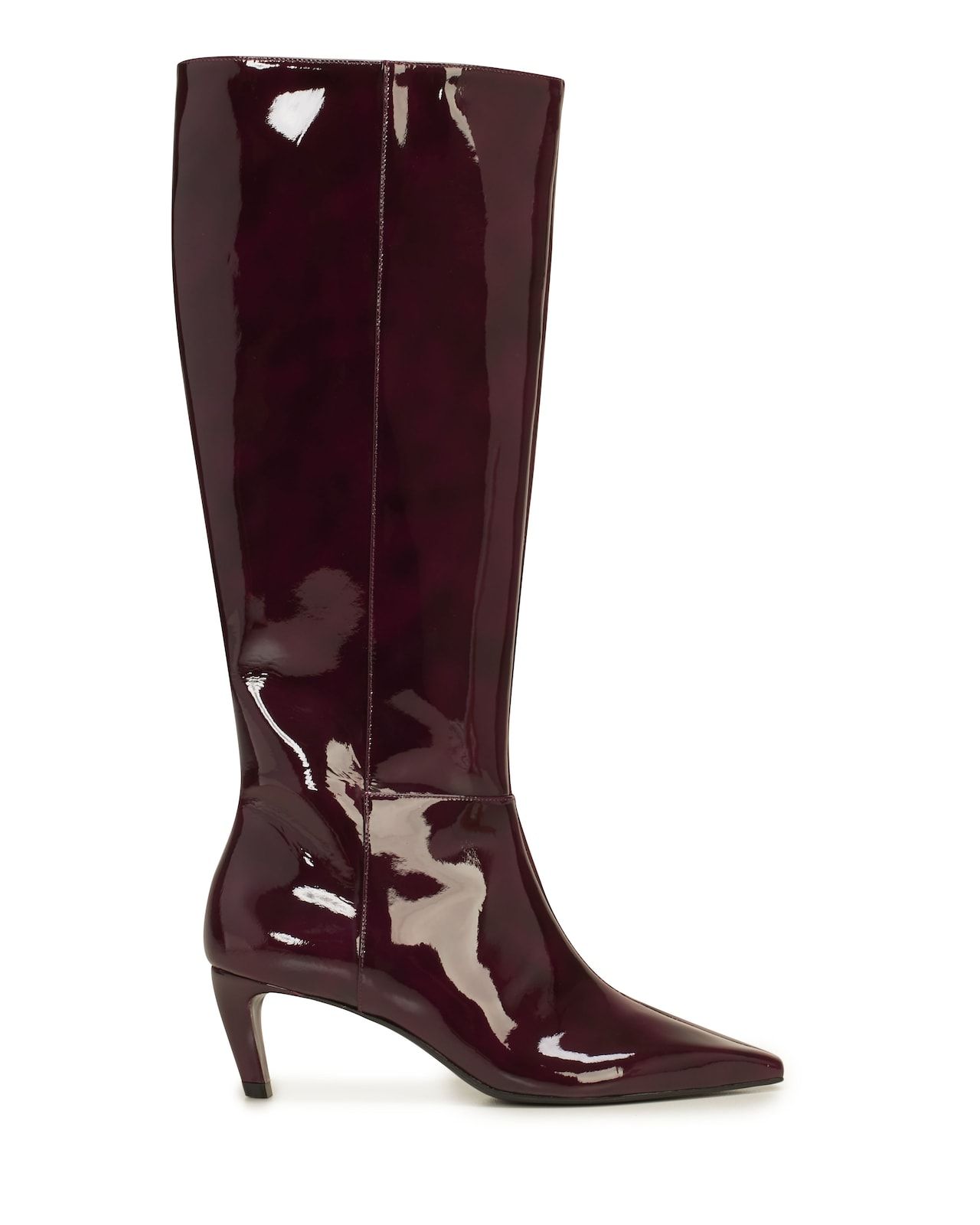 6 Controversial Shoe Trends all Fashion People are Loving | Who What Wear