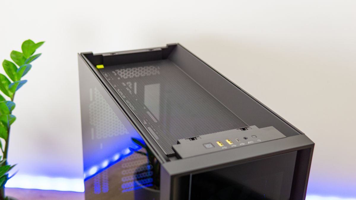 Corsair 5000X Case Review: a Majestic Tower of Glass Opulence | Tom's ...