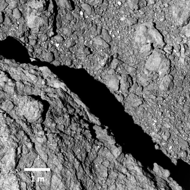 Wow! Asteroid Ryugu's Rubbly Surface Pops in Best-Ever Photo | Space