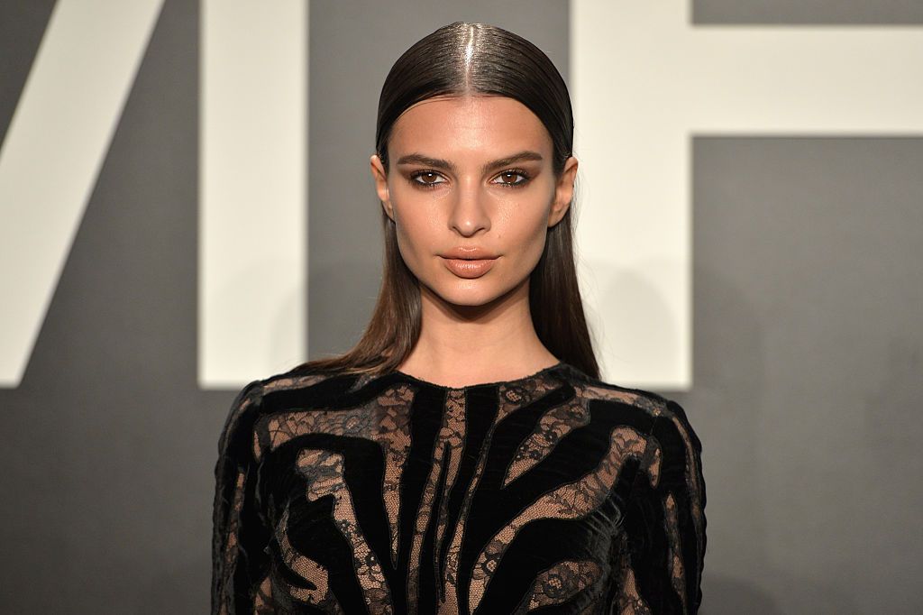 We're very here for Emily Ratajkowski's breastfeeding photos | Marie ...