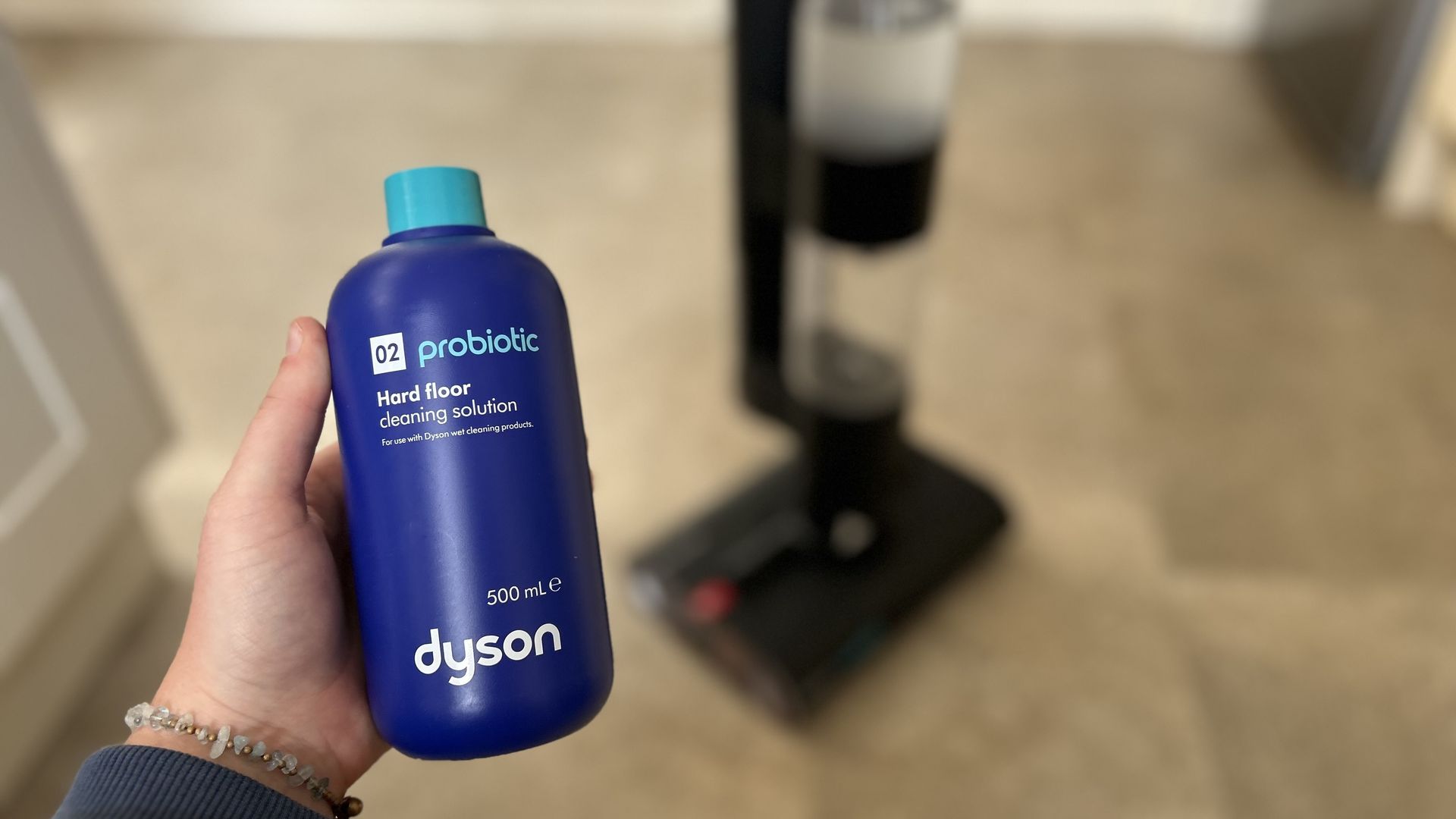 I knew Dyson’s first hard floor cleaning solution would be good – I ...