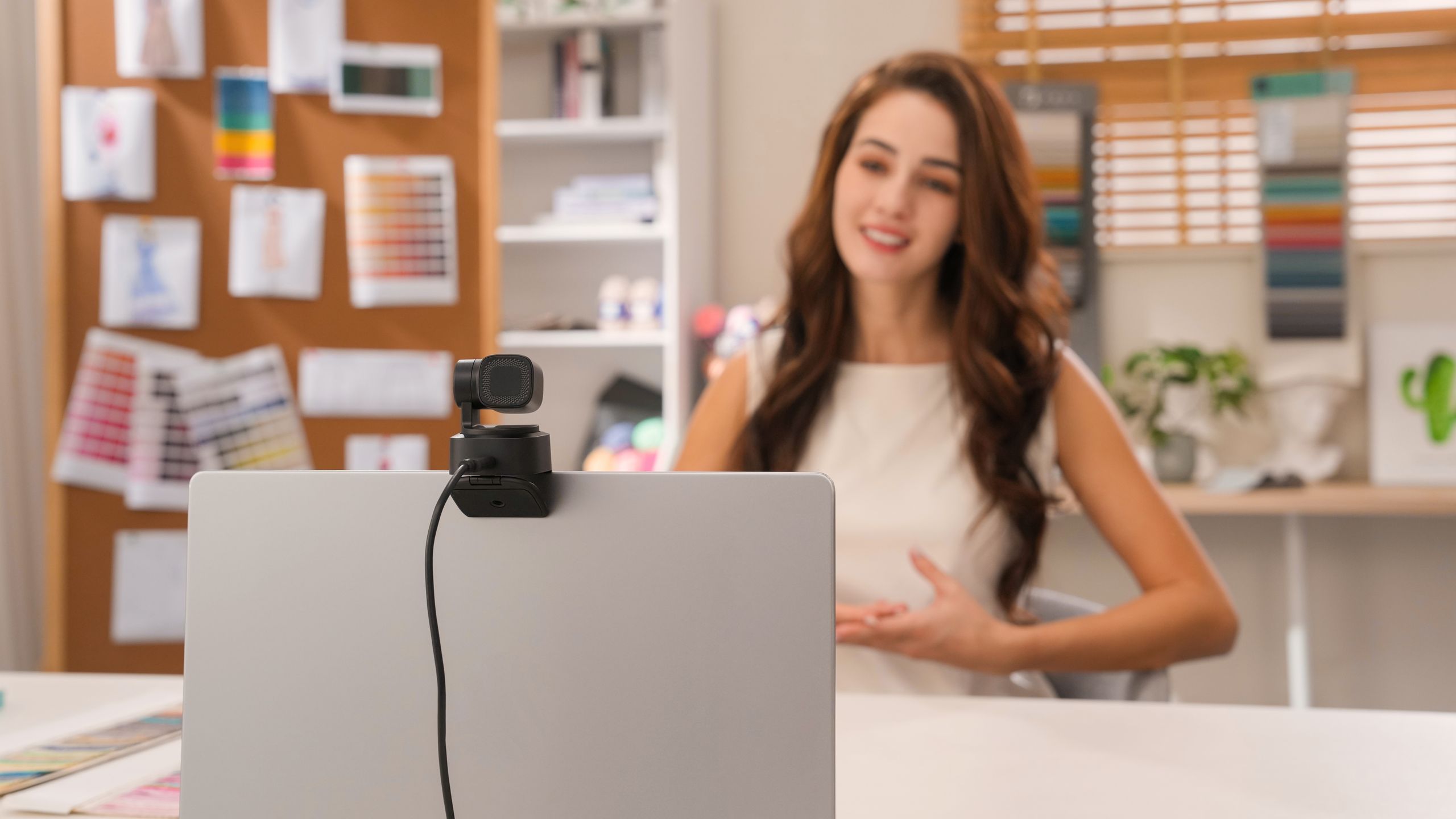 New Obsbot is cheapest 4K AI webcam yet with AI tracking and auto-zoom ...