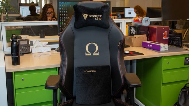 Secretlab Omega 2020 Gaming Chair Review: All-Day Comfort - Tom's ...