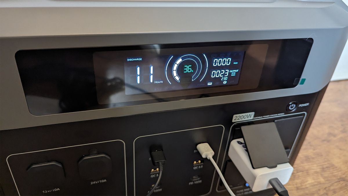 We review the newly released Oukitel BP2000 power station | Space