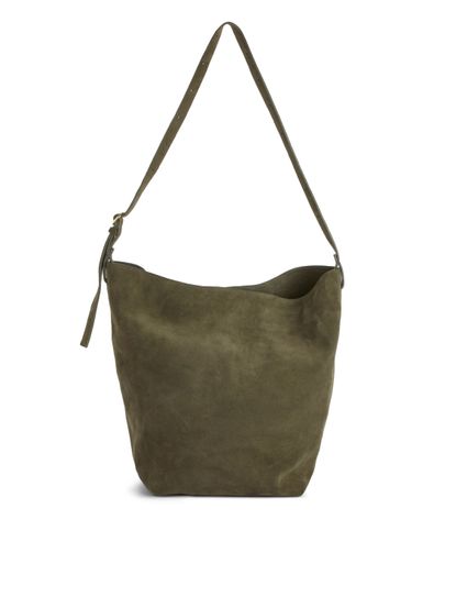 Suddenly, the Chicest People I Know Are Shopping the Olive-Green Bag ...