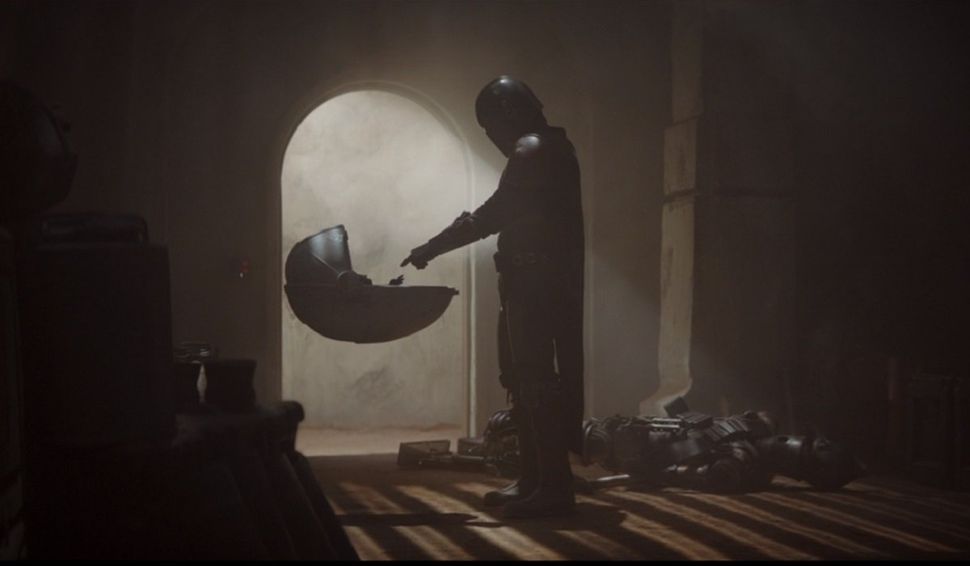 How The Mandalorian's Big Surprise Reveal May Fit Into The Star Wars ...