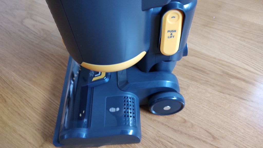 Hoover HL4 Upright Pet Vacuum Cleaner review: a corded cracker | T3