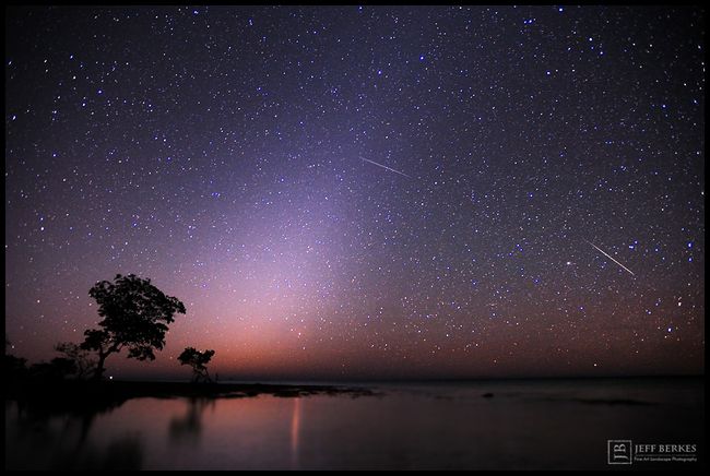 Zodiacal light: How to spot the rare celestial glow in the night sky ...