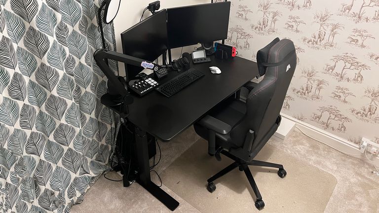 Autonomous SmartDesk Pro review: "Can a desk just be a desk in 2023 ...