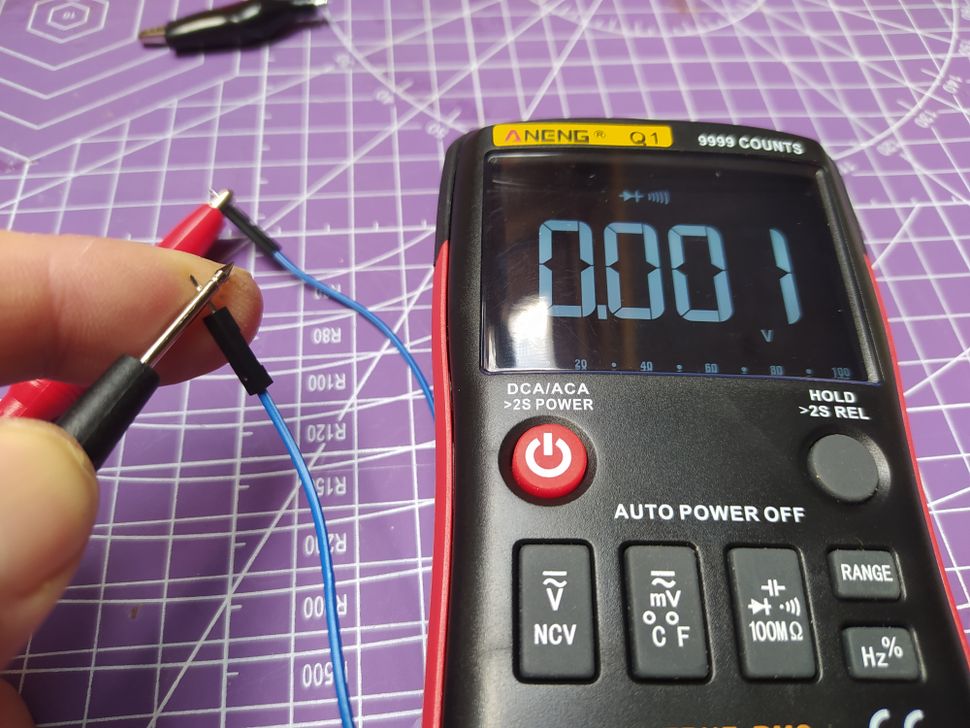 How To Use a Multimeter to Measure Voltage, Current and More | Tom's ...