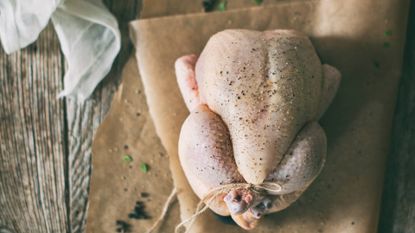 How to check if a chicken is cooked | GoodtoKnow