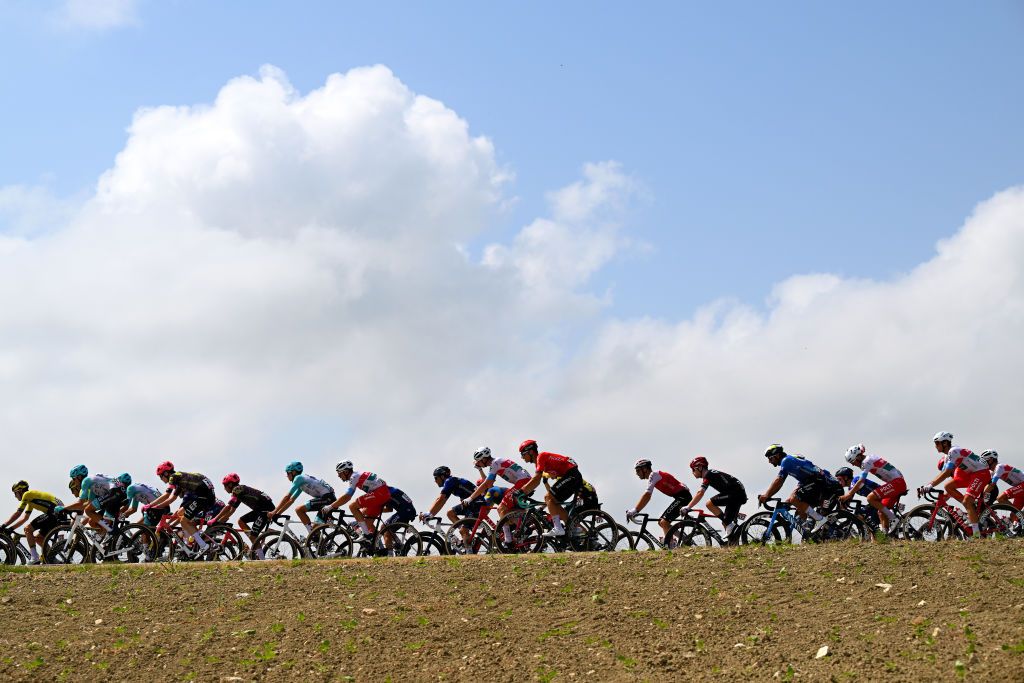 As it happened: Long-range break battle for the win in Fano on stage 12 ...