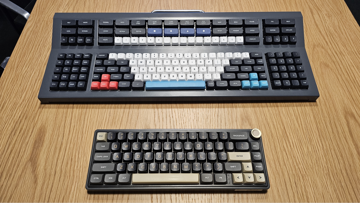 I’m typing this on the world’s largest keyboard, a 178-key beast ...