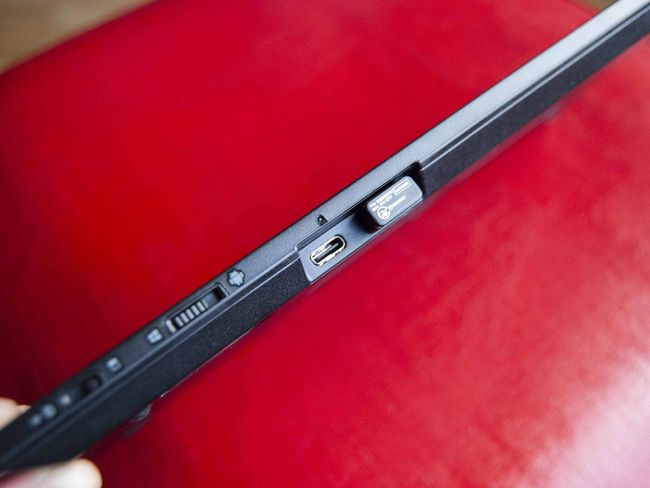 ThinkPad TrackPoint Keyboard II review: Deep travel, compact build ...