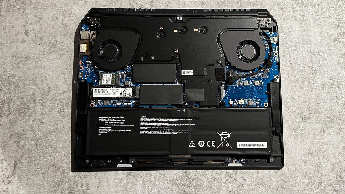 Corsair Voyager a1600 Review: Slick Features, Lagging Performance | Tom ...