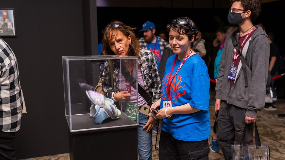 Warframe’s community art museum celebrates a decade of shared ...