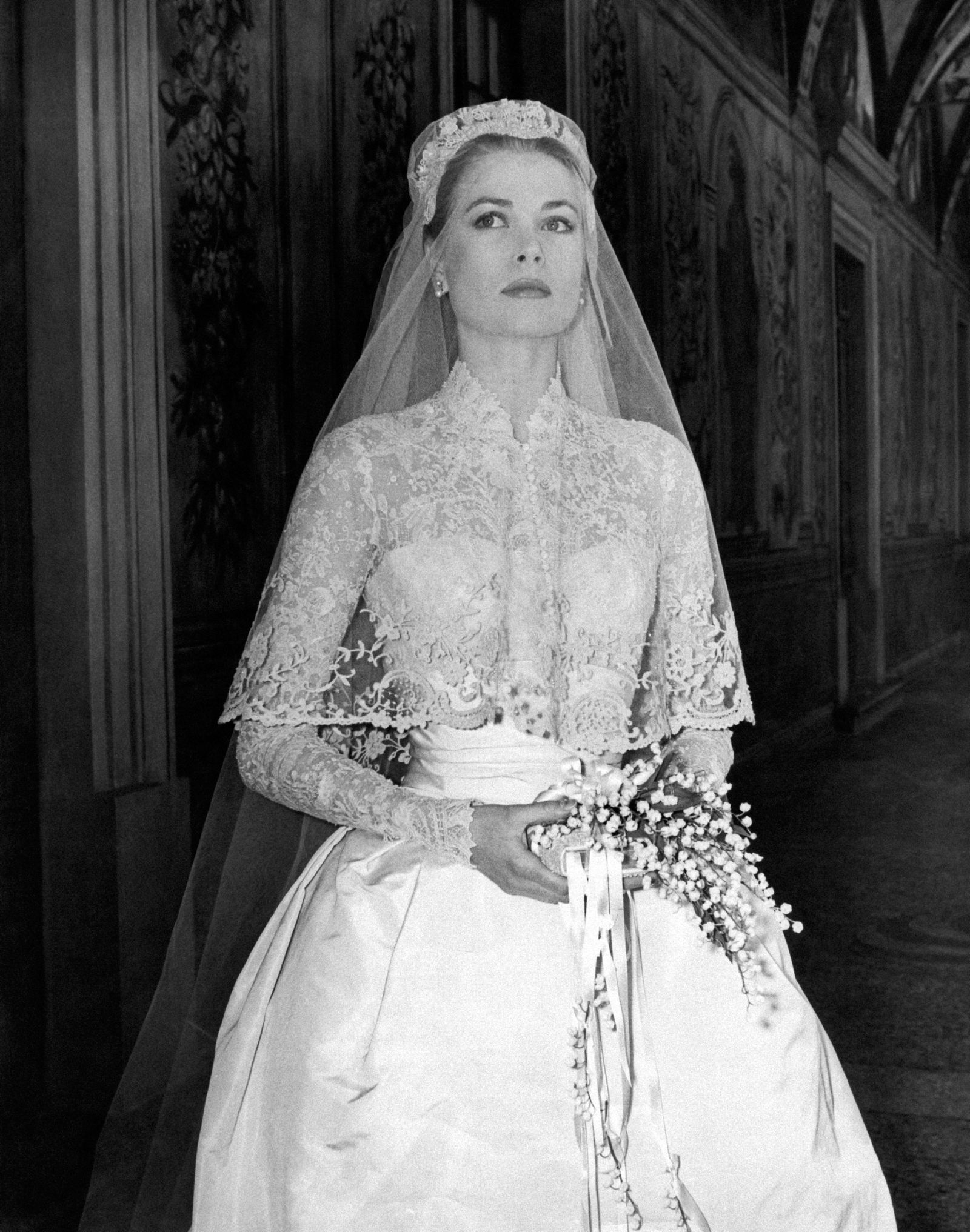 When It Comes to Grace Kelly’s 1956 Wedding Gown, the Magic Is In the ...
