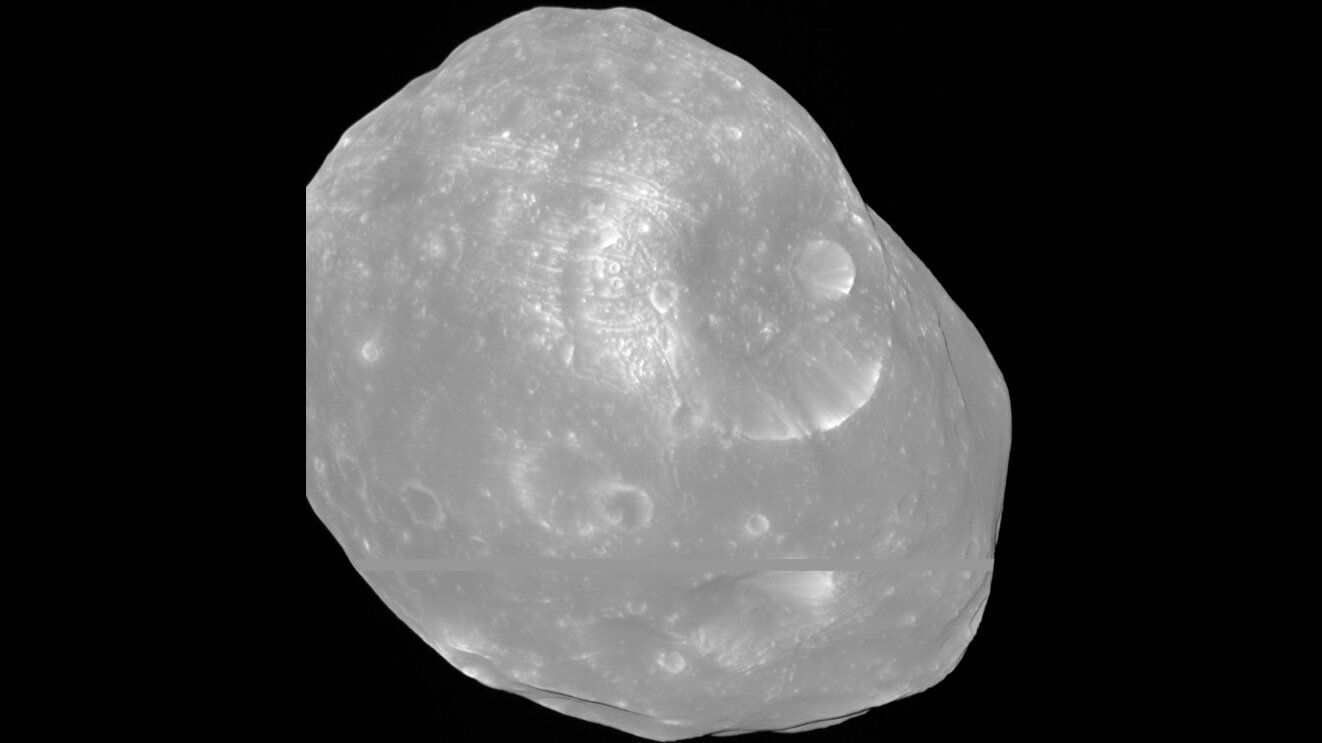 Sunlight Shines on Mars Moon in Detailed New Photos from Orbiter | Space