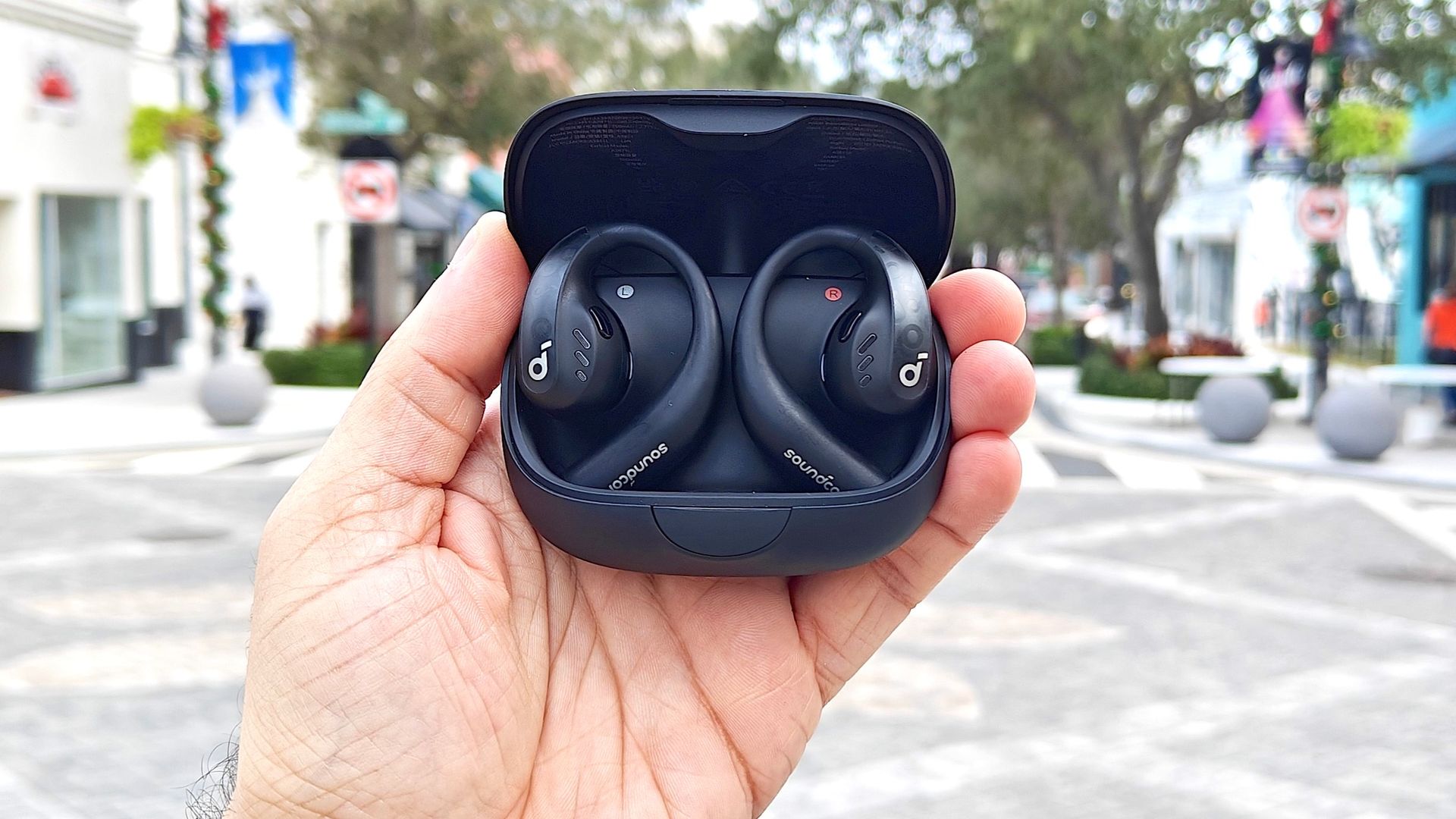 These air conduction wireless earbuds turned me from a skeptic to a fan ...