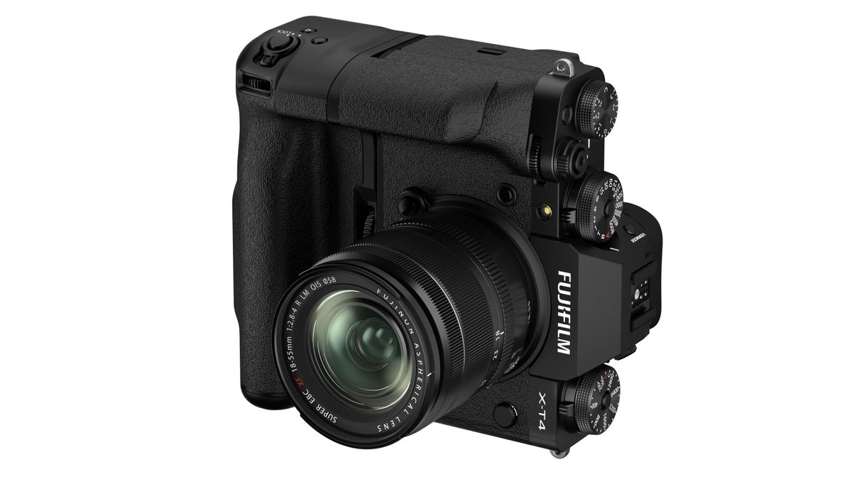Fujifilm X-T4 brings in-body stabilization, a new shutter unit and ...