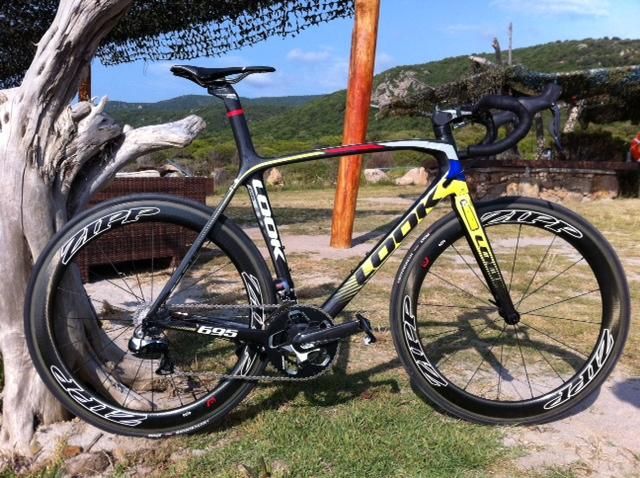 Look 695 Aerolight launched by helicopter in Corsica | Cyclingnews