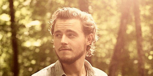 The Walking Dead Season 9 Reveals New Images And Eugene’s Hair Is Even ...