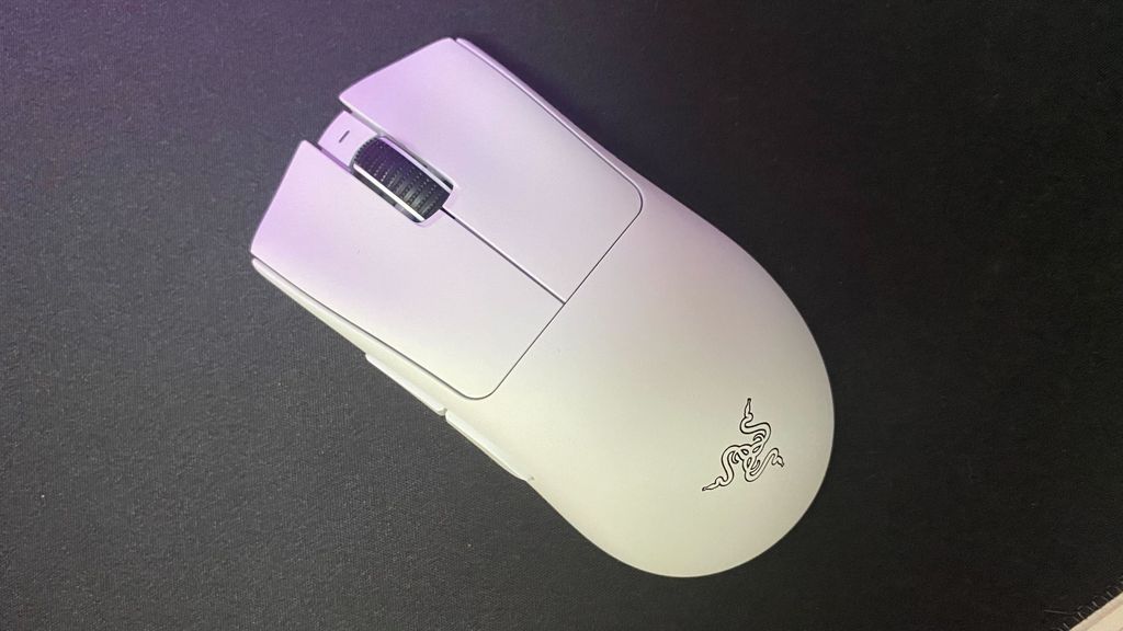 Razer DeathAdder V3 Pro gaming mouse review: "Really is catered toward ...