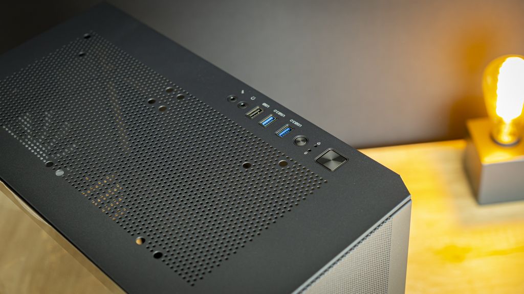 Montech Air 100 Review: A Case and 4 RGB Fans for $70? | Tom's Hardware