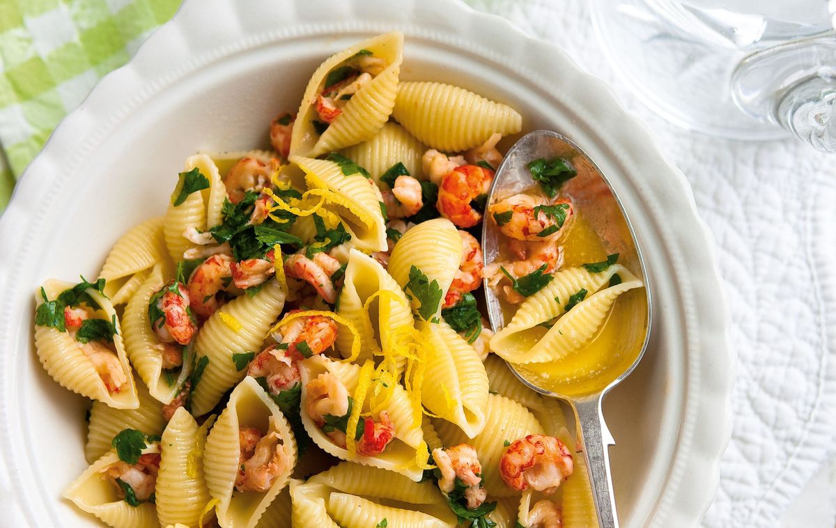 Pasta shells with crayfish | Italian Recipes | GoodtoKnow