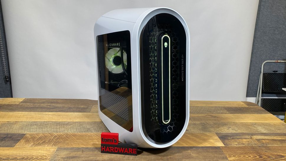 Alienware Aurora R15 Review: Playing it Cooler | Tom's Hardware