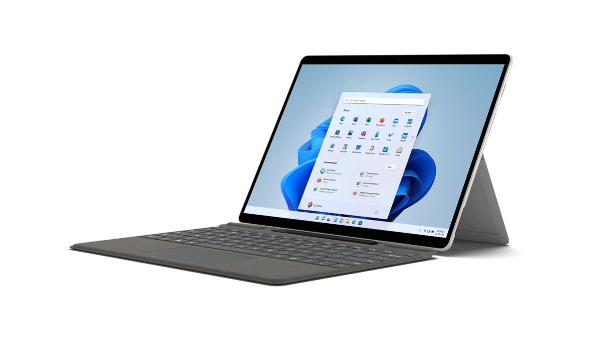 Windows 11 review: we like it, but wait to install | PC Gamer