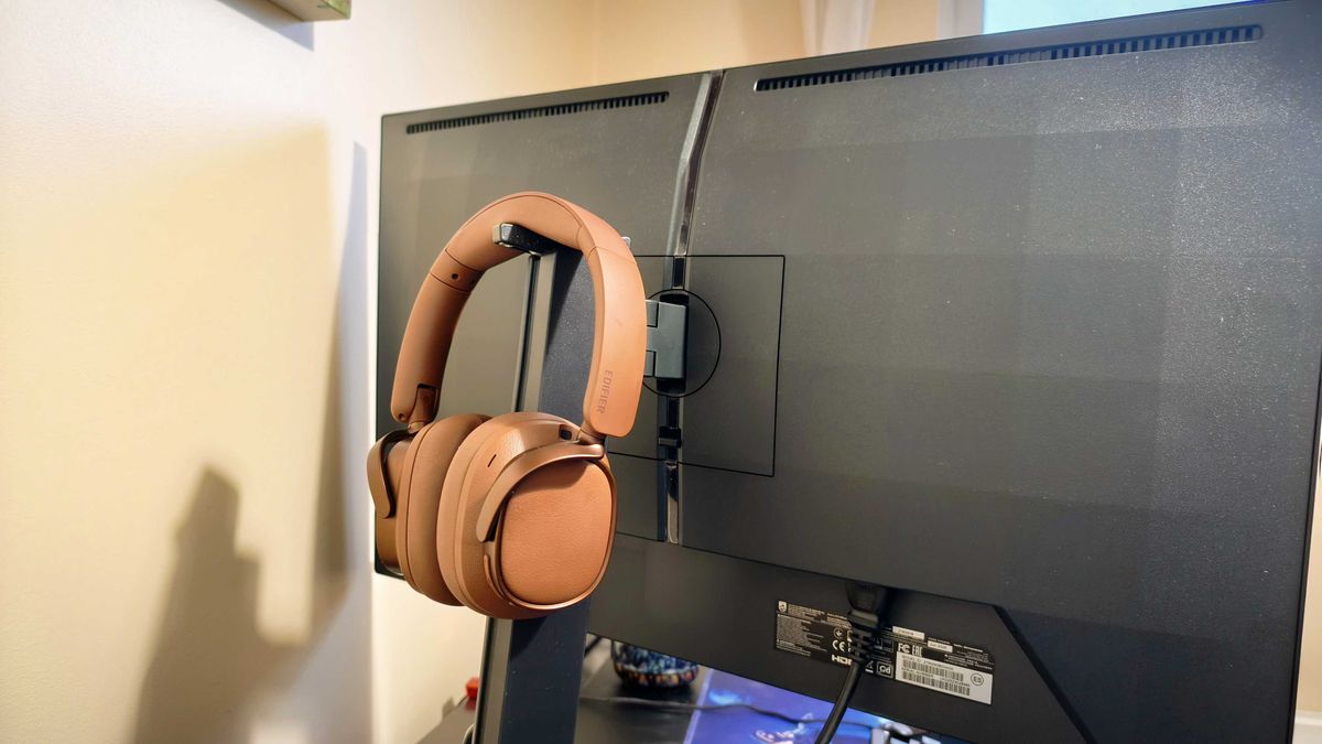 Philips Evnia 27M2N3800A review: versatile gaming monitor brings 4K for ...