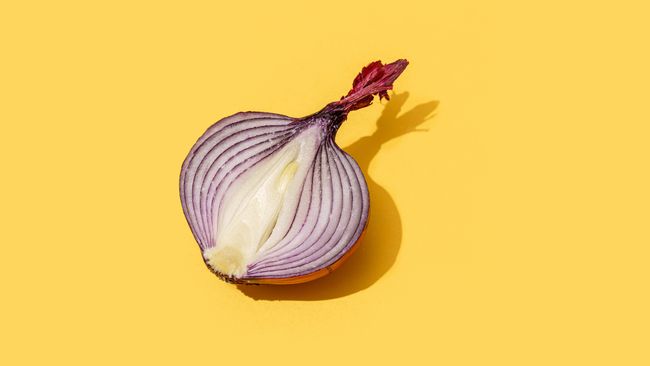 Scientists turned to a red onion to improve solar cells — and it could ...