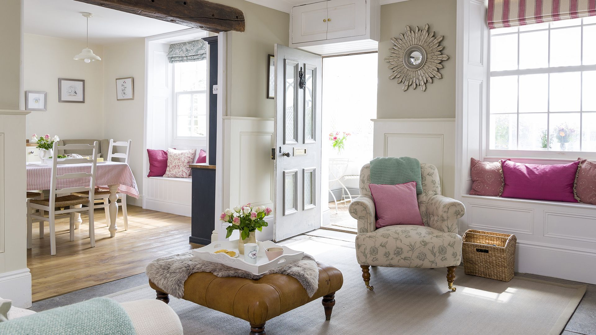 Cottage hallway ideas: style inspiration for entryways | Homes and Gardens