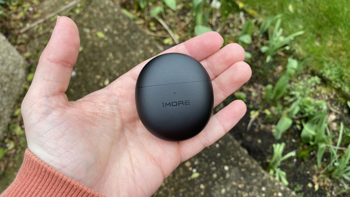 1More ComfoBuds Mini review | TechRadar