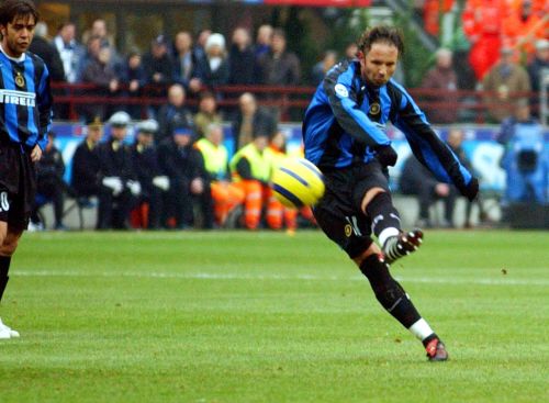 The best free-kick takers ever | FourFourTwo