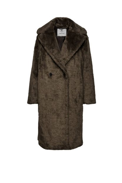 The Best Teddy Coats for Winter | 9 Cozy Coats to Shop Now | Marie Claire