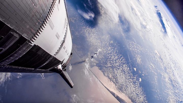 What does space smell like? | Space