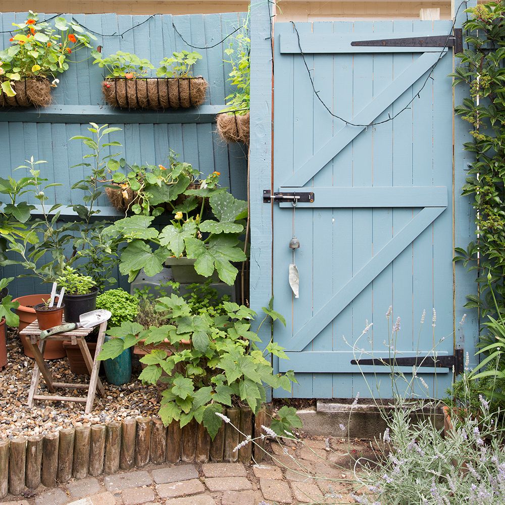 How to make compost and feed your garden for free | Ideal Home