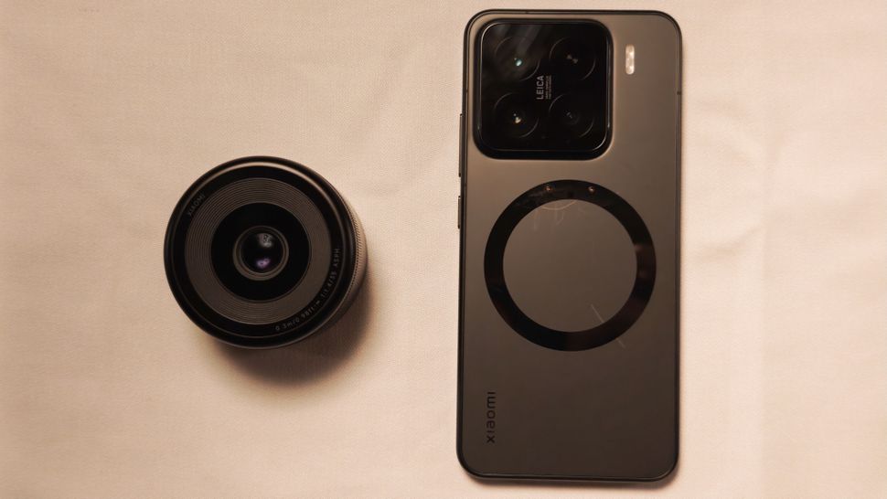 Xiaomi’s new concept attaches a Micro Four Thirds camera to your phone ...