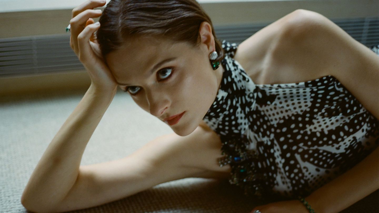 Louisa Jacobson Makes Her Mark With 3 Hit Summer Projects | Who What Wear