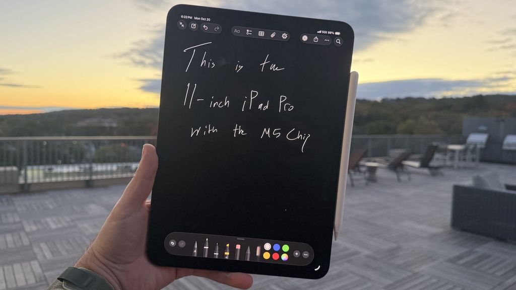 Test de l'iPad Pro M5 11 pouces d'Apple : petit, élégant et extrêmement ...