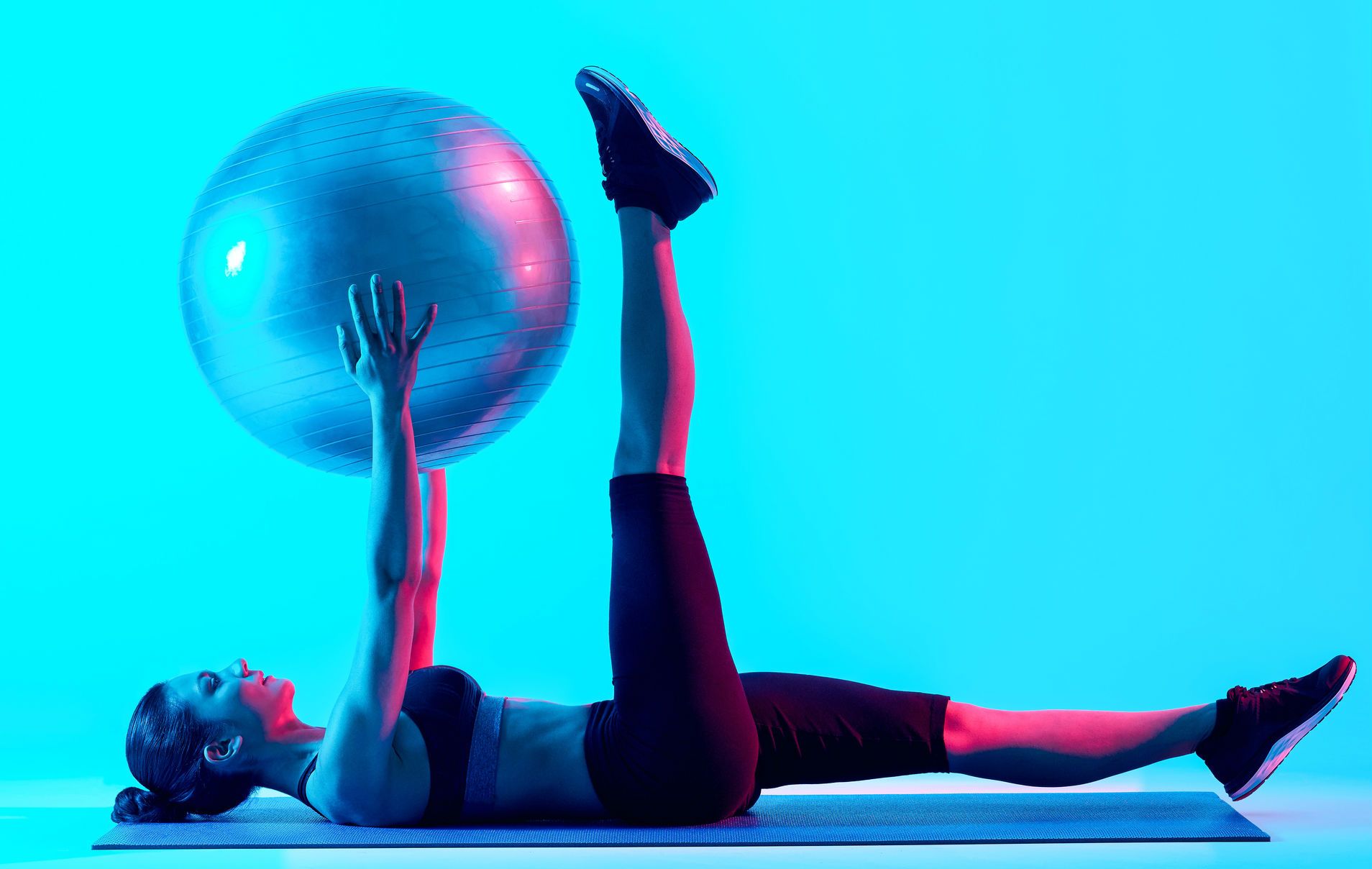 Exercise ball workouts: how to use your Swiss ball effectively | GoodtoKnow