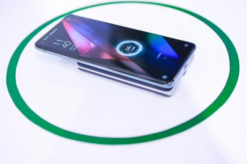 OPPO takes on Apple's MagSafe, demos MagVOOC magnetic chargers ...